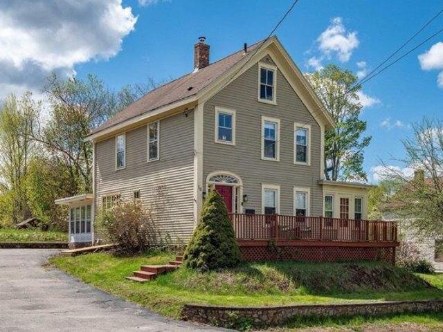 4 bedroom, Somersworth NH 03878 102213465