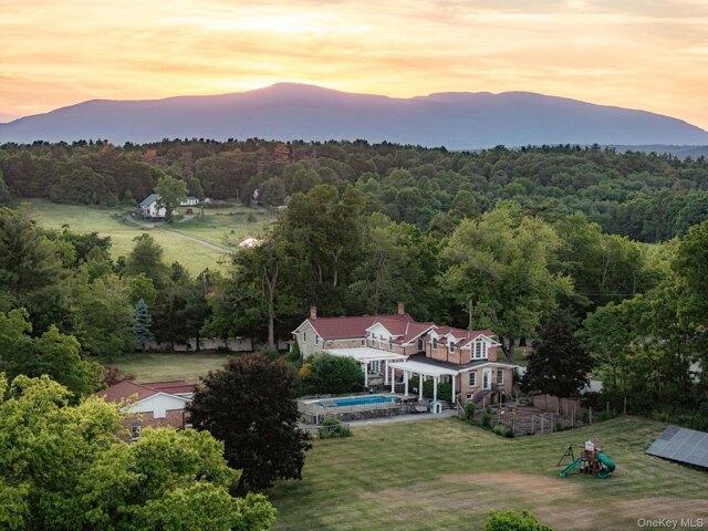4 bedroom, Saugerties NY 12477 104900919