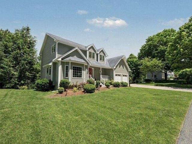 4 bedroom, Saugus MA 01906 104569300