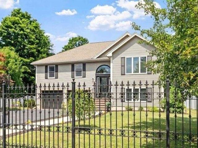 4 bedroom, Saugus MA 01906 104603954