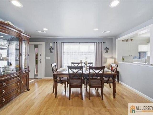 4 bedroom, Sayreville NJ 08859 LS101749596