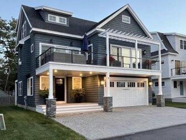 4 bedroom, Saco ME 04072 102344158