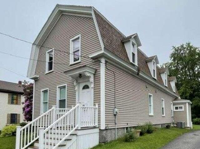 4 bedroom, Saco ME 04072 105114108