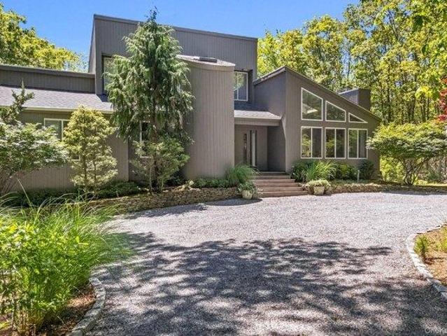 4 bedroom, Sag Harbor NY 11963 105289814