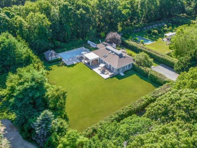 4 bedroom, Sagaponack NY LS98330574