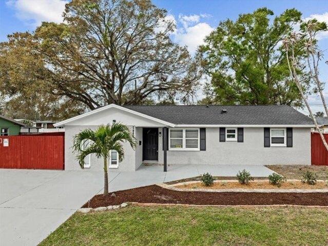 4 bedroom, Saint Petersburg FL 33702 92286142