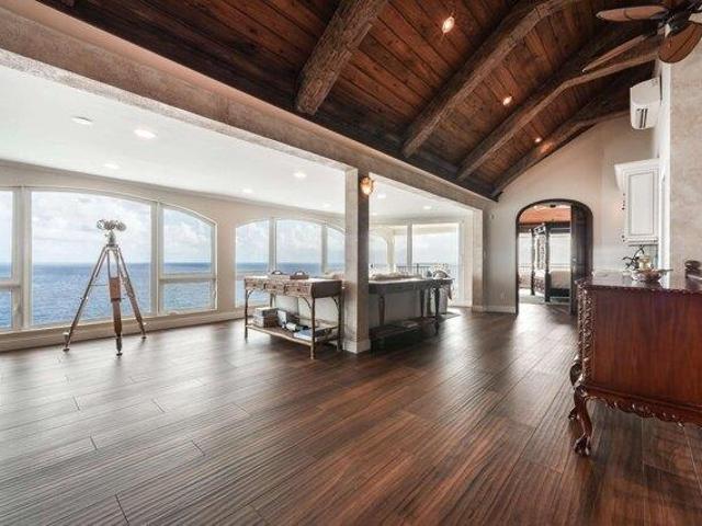 4 bedroom, Saint Thomas MO 00802 LS96998425