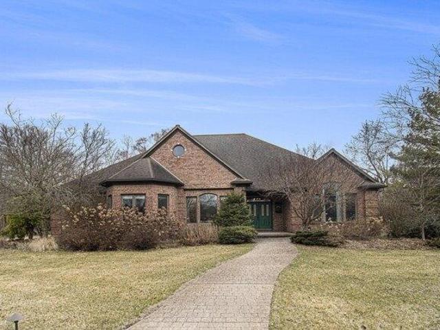 4 bedroom, Saline MI 48176 89883373