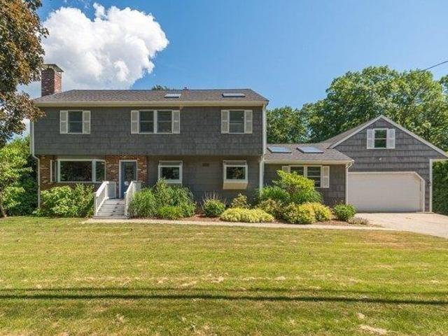 4 bedroom, Salisbury MA 01952 104789427