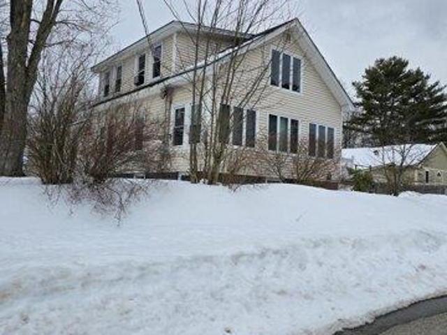 4 bedroom, Sanford ME 04073 103070099