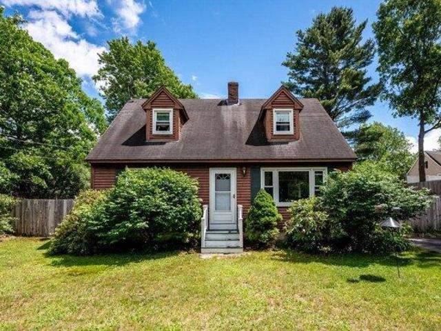 4 bedroom, Sanford ME 04073 104810147