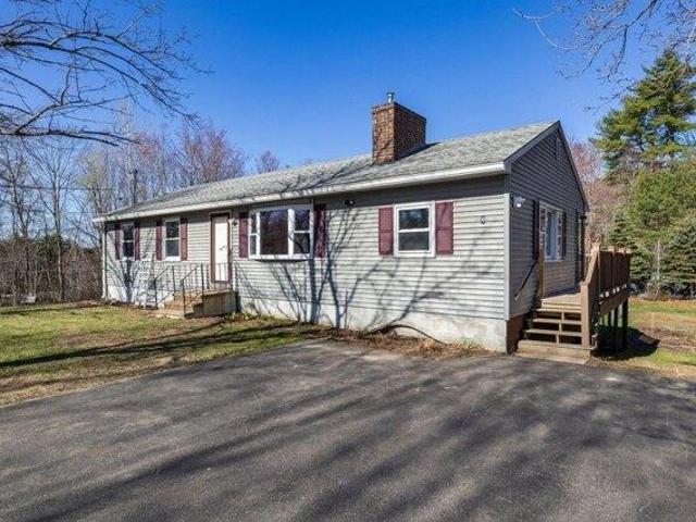 4 bedroom, Sanford ME 04083 102565681