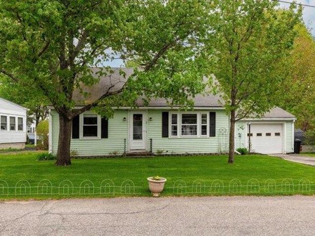 4 bedroom, Sanford ME 04083 102822738