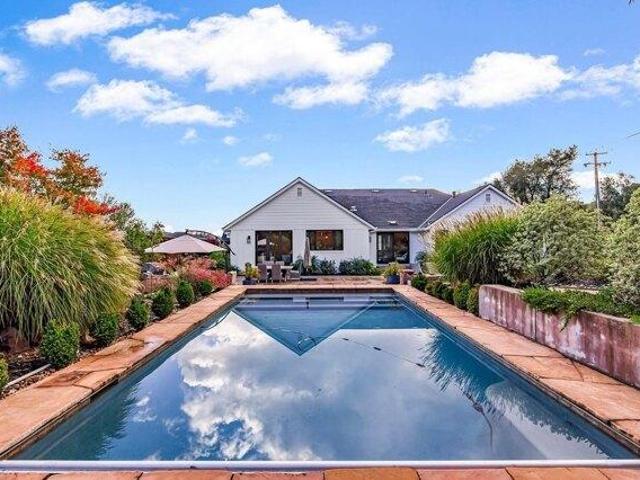 4 bedroom, Santa Rosa CA 95404 88420544