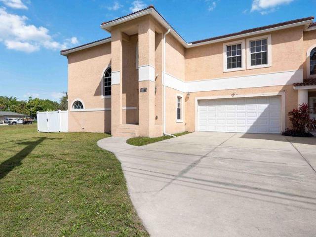4 bedroom, Sarasota FL 34234 100973298