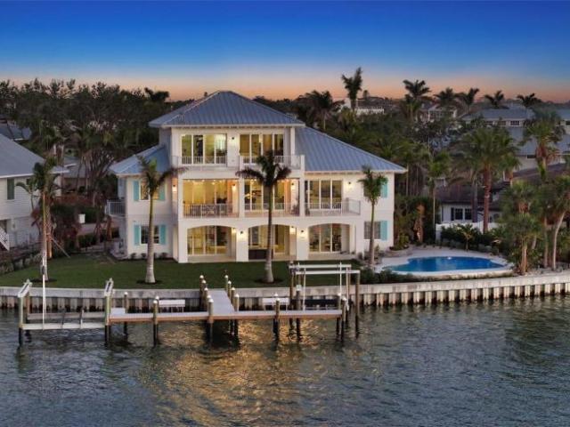 4 bedroom, Sarasota FL 34239 LS101828790