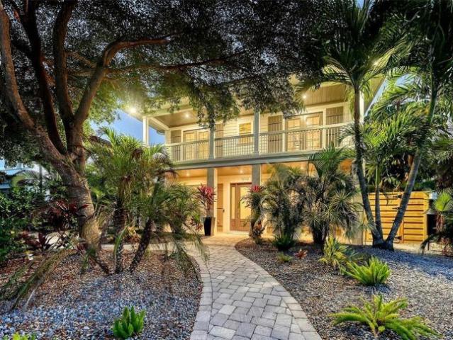 4 bedroom, Sarasota FL 34239 LS102395468