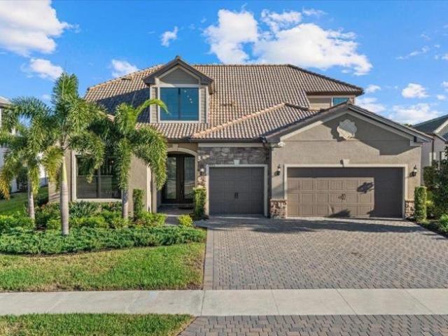 4 bedroom, Sarasota FL 34240 102659224