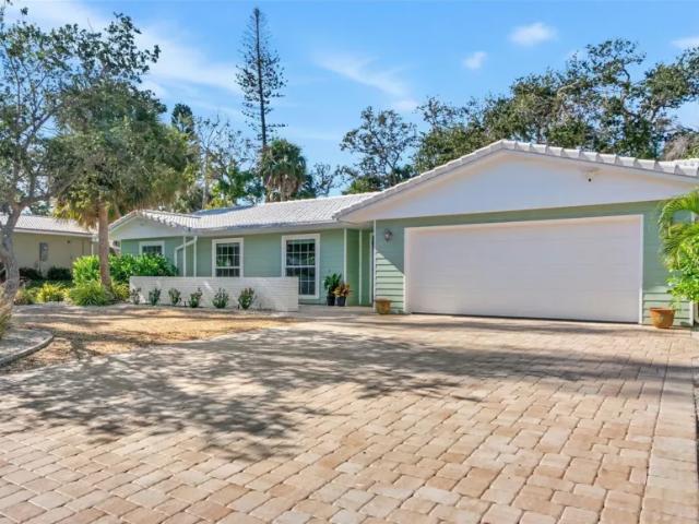4 bedroom, Sarasota FL 34242 102715782