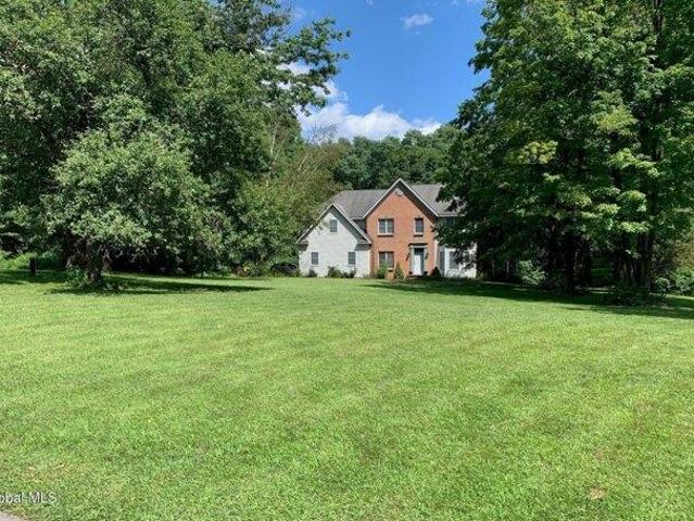 4 bedroom, Saratoga Springs NY 12866 105290311