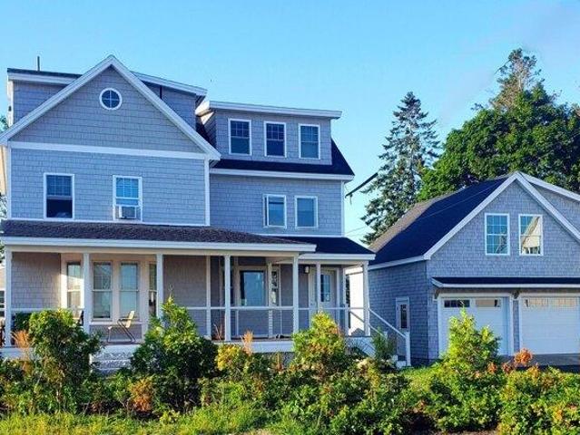 4 bedroom, Scarborough ME 04074 104510147