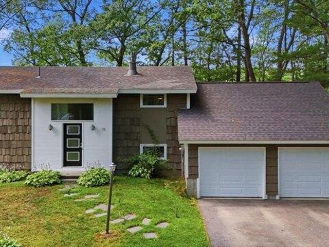 4 bedroom, Scarborough ME 04074 104792427