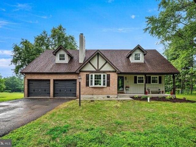 4 bedroom, Schwenksville PA 19473 104898051