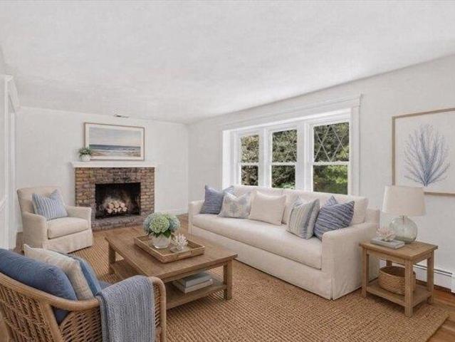 4 bedroom, Scituate MA 02066 104510260