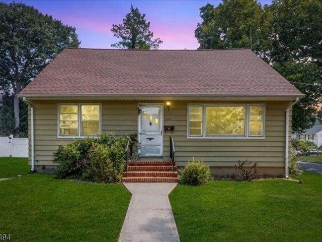 4 bedroom, Scotch Plains NJ 07076 104482325