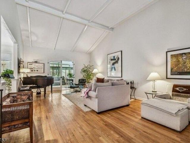 4 bedroom, Scotch Plains NJ 07076 LS101630388