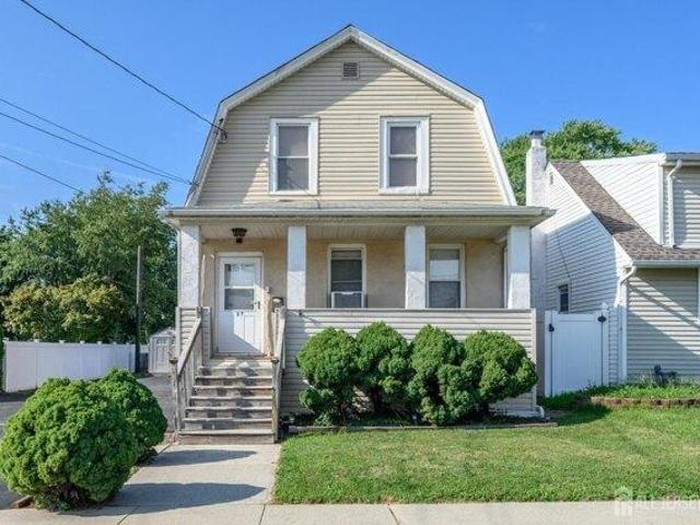4 bedroom, Sewaren NJ 07077 104607209