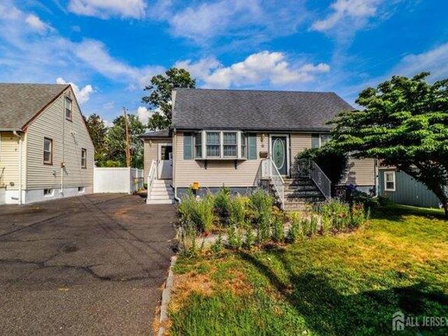 4 bedroom, Sewaren NJ 07077 104330688