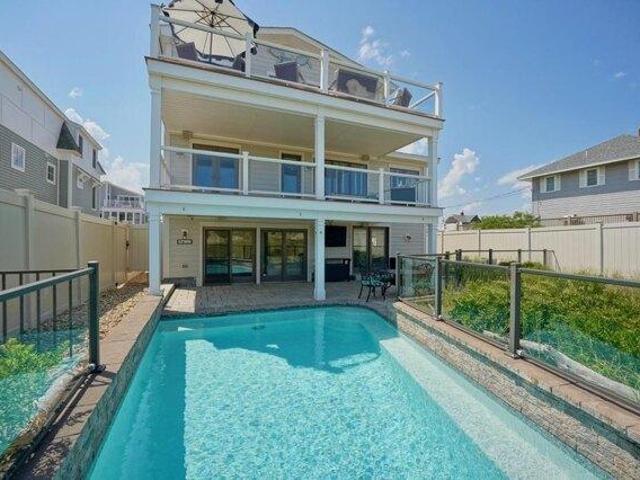 4 bedroom, Seabrook NH 03874 104760031