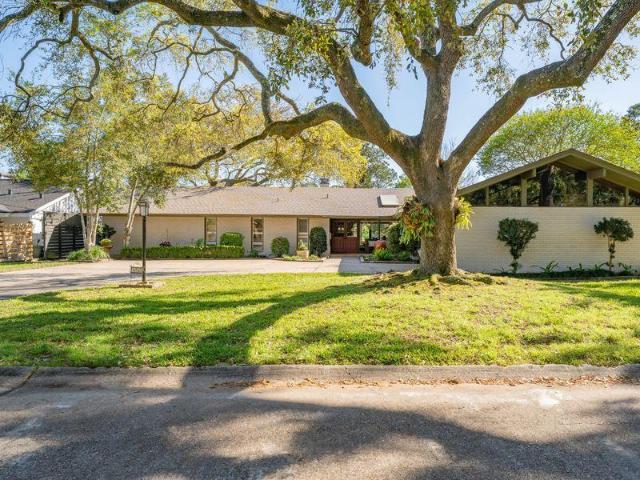 4 bedroom, Seabrook TX 77586 100973355