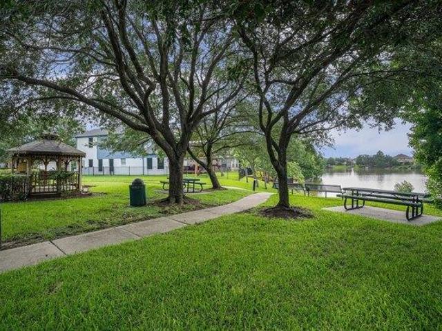 4 bedroom, Seabrook TX 77586 LS94310574