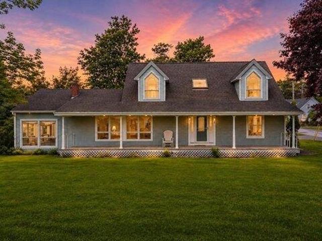 4 bedroom, Searsport ME 04974 105104946