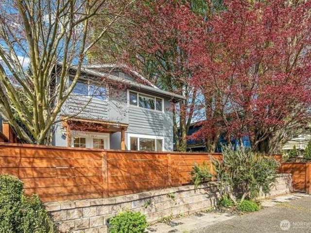 4 bedroom, Seattle WA 98103 89986375