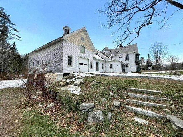 4 bedroom, Sebec ME 04481 LS101575576