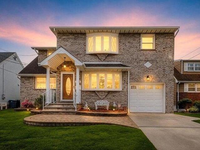 4 bedroom, Secaucus NJ 07094 104688575