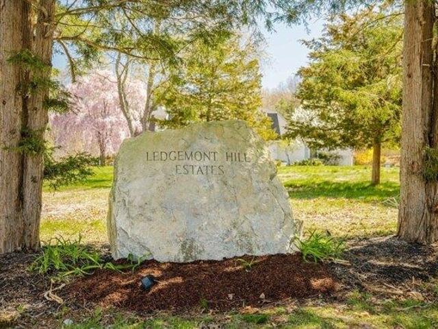 4 bedroom, Seekonk MA 02771 102216193