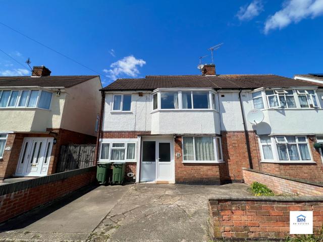 4 Bedroom Semi Detached to rent on Hazel Drive in Braunstone Town LE3. Ref: BMEST_002938