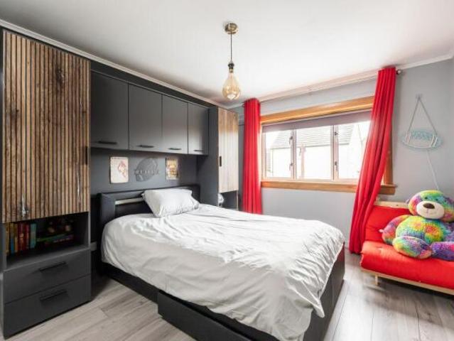 4 bedroom semi detached villa for sale in 24 Bonaly Drive, Edinburgh, EH13 0HB, EH13