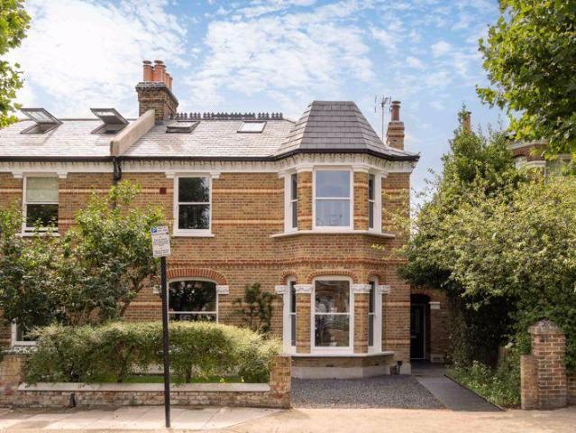 4 bedroom semi detached villa house for sale