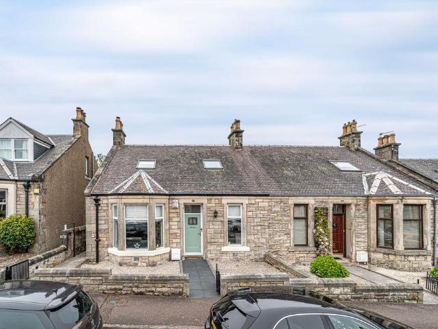 4 bedroom semi detached villa house for sale