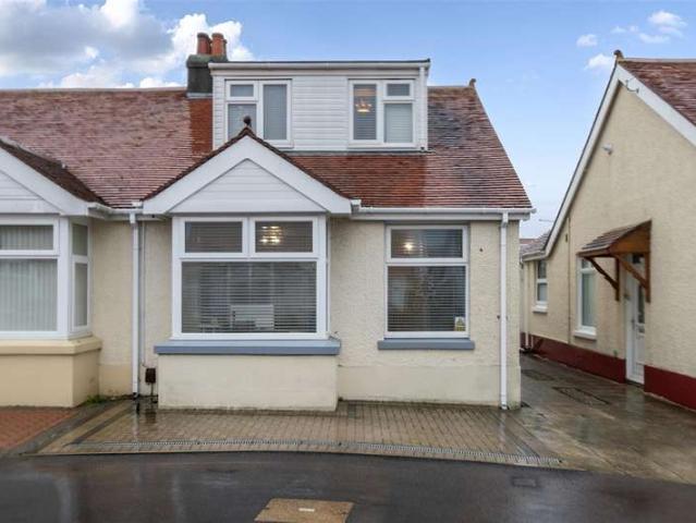 4 Bedroom Semi Detached House