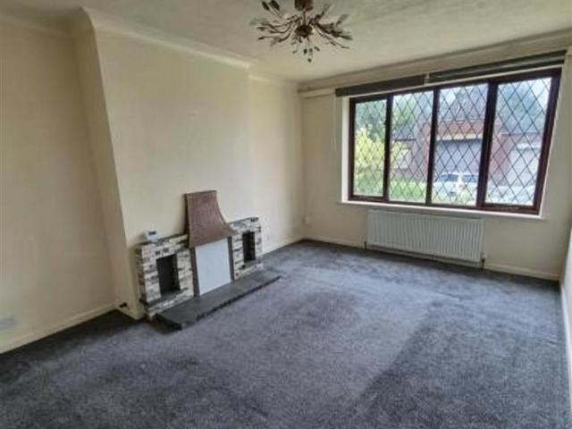 4 bedroom semi detached bungalow to rent