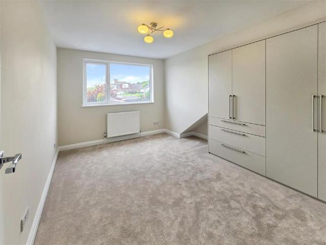 4 bedroom semi detached bungalow to rent