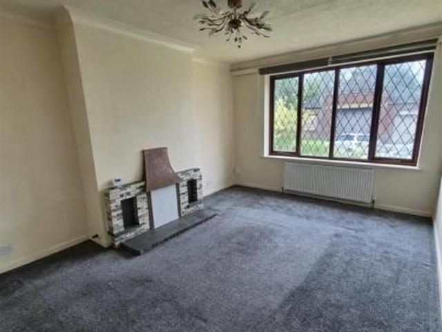 4 bedroom semi detached bungalow to rent