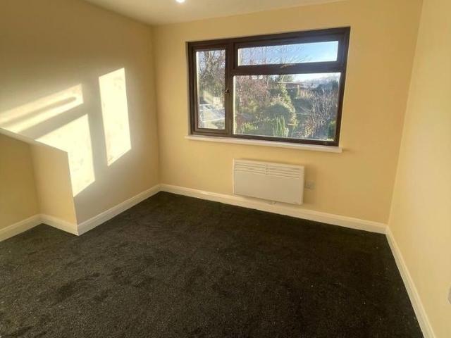 4 bedroom semi detached bungalow to rent