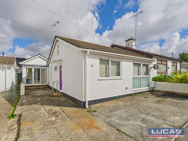 4 bedroom semi detached bungalow for sale